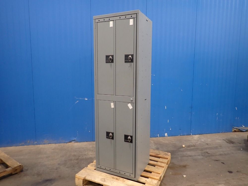 Used 4 Unit Locker | HGR*24